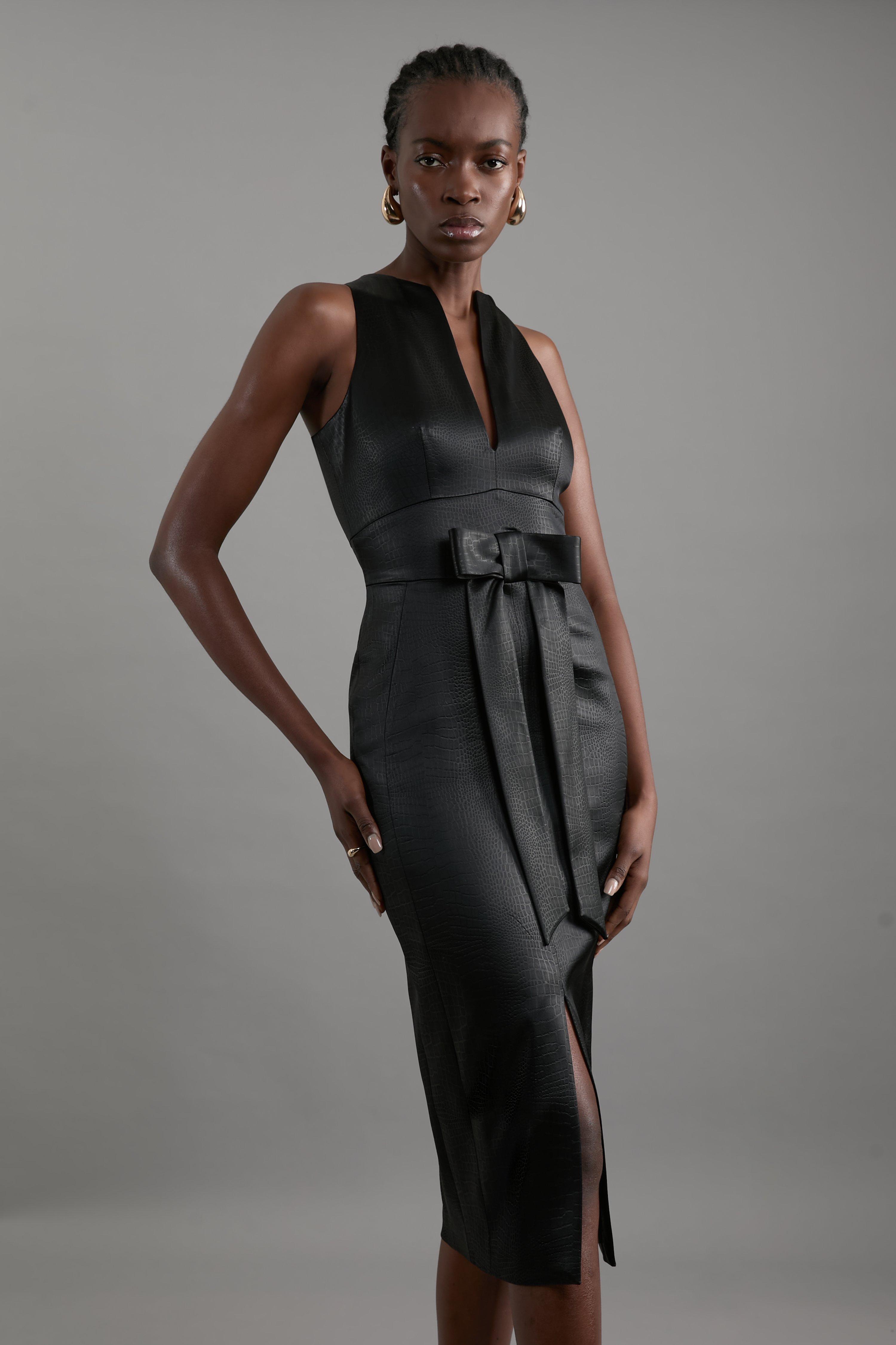 Petite Soft Tailored Halter Tie Neck Pleat Detail Midi Dress Petite Soft Tailored Halter Tie Neck Pleat Detail Midi Dress